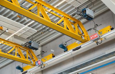 V-type cranes for sensitive assembly work | Demagcranes